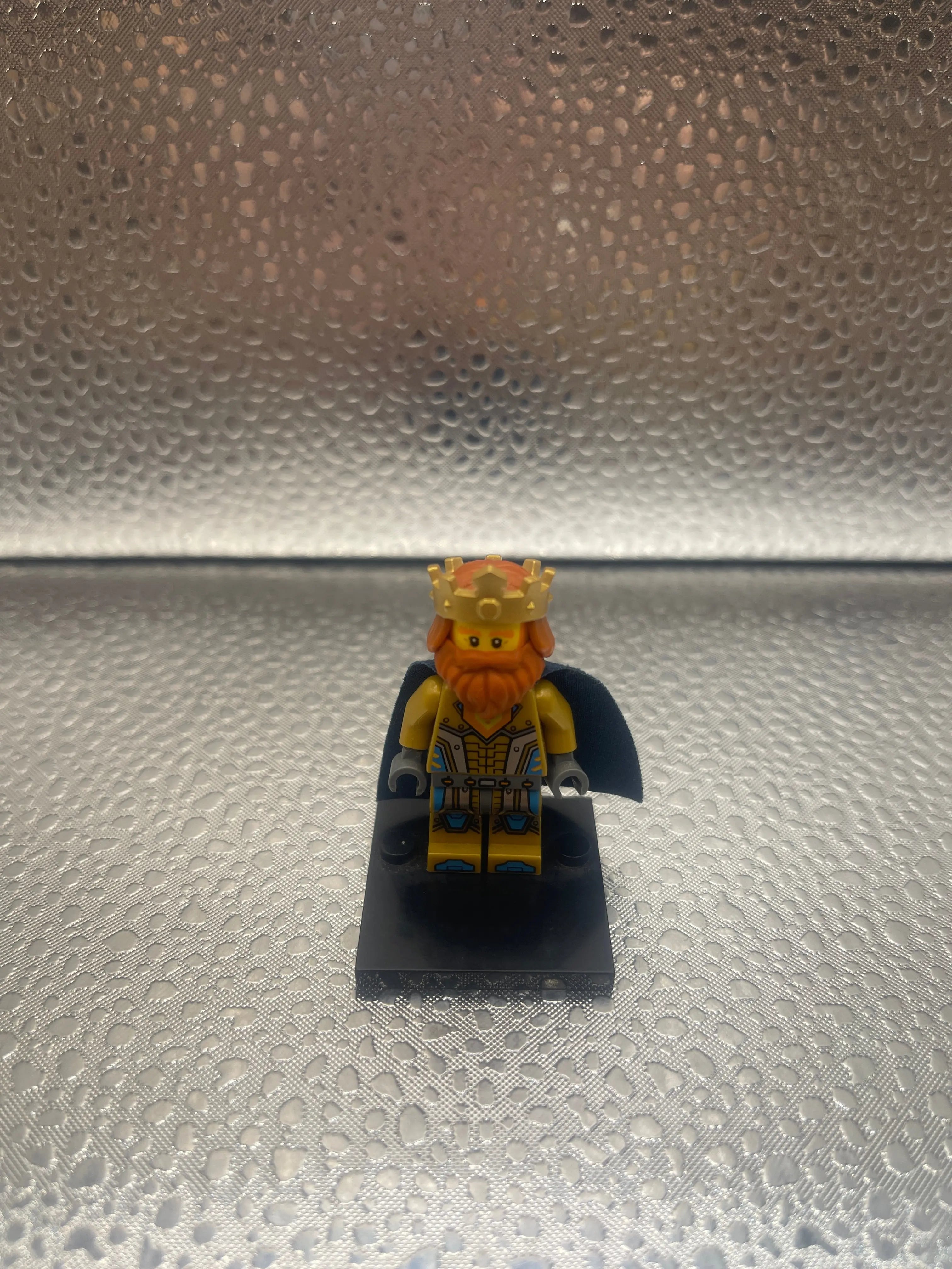 LEGO Nexo Knights King Halbert - Gold Crown Minifigure nex014 70327 ...