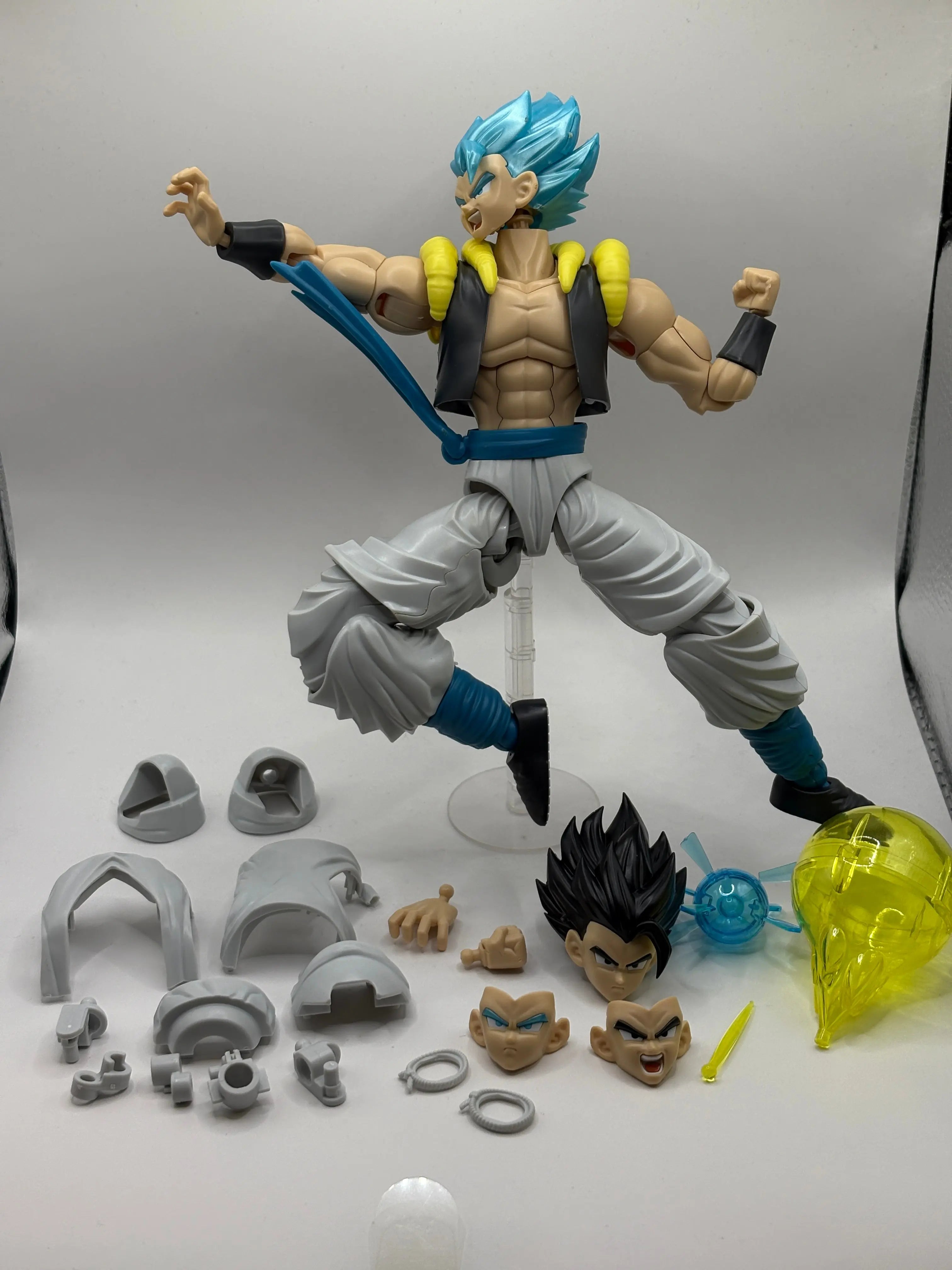 Bandai Figure-Rise Standard Dragon Ball Super SSGSS Gogeta Model Kit L ...