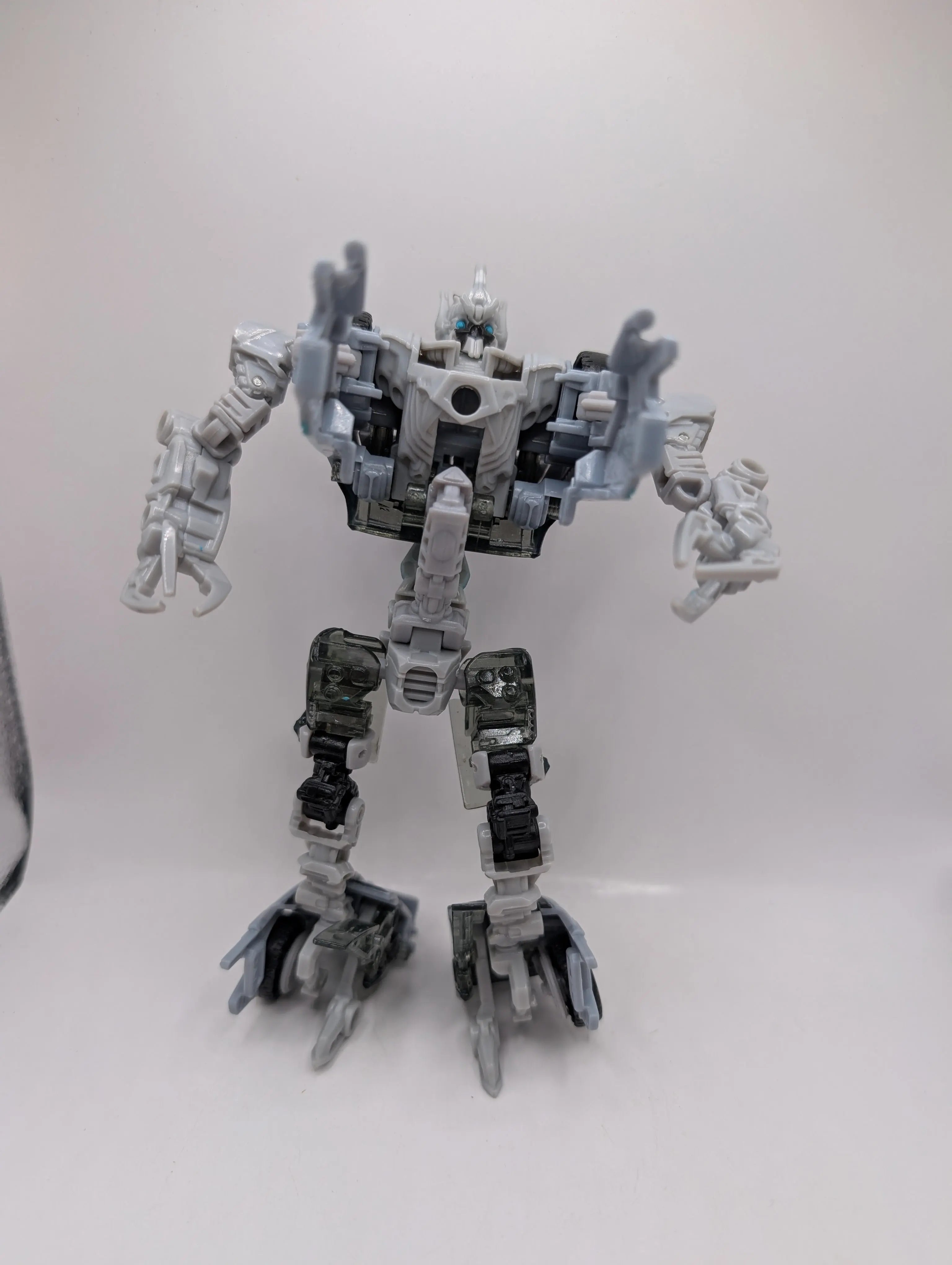Transformers DOTM JOLT Deluxe Class Loose Dark Of The Moon – FRENLY ...